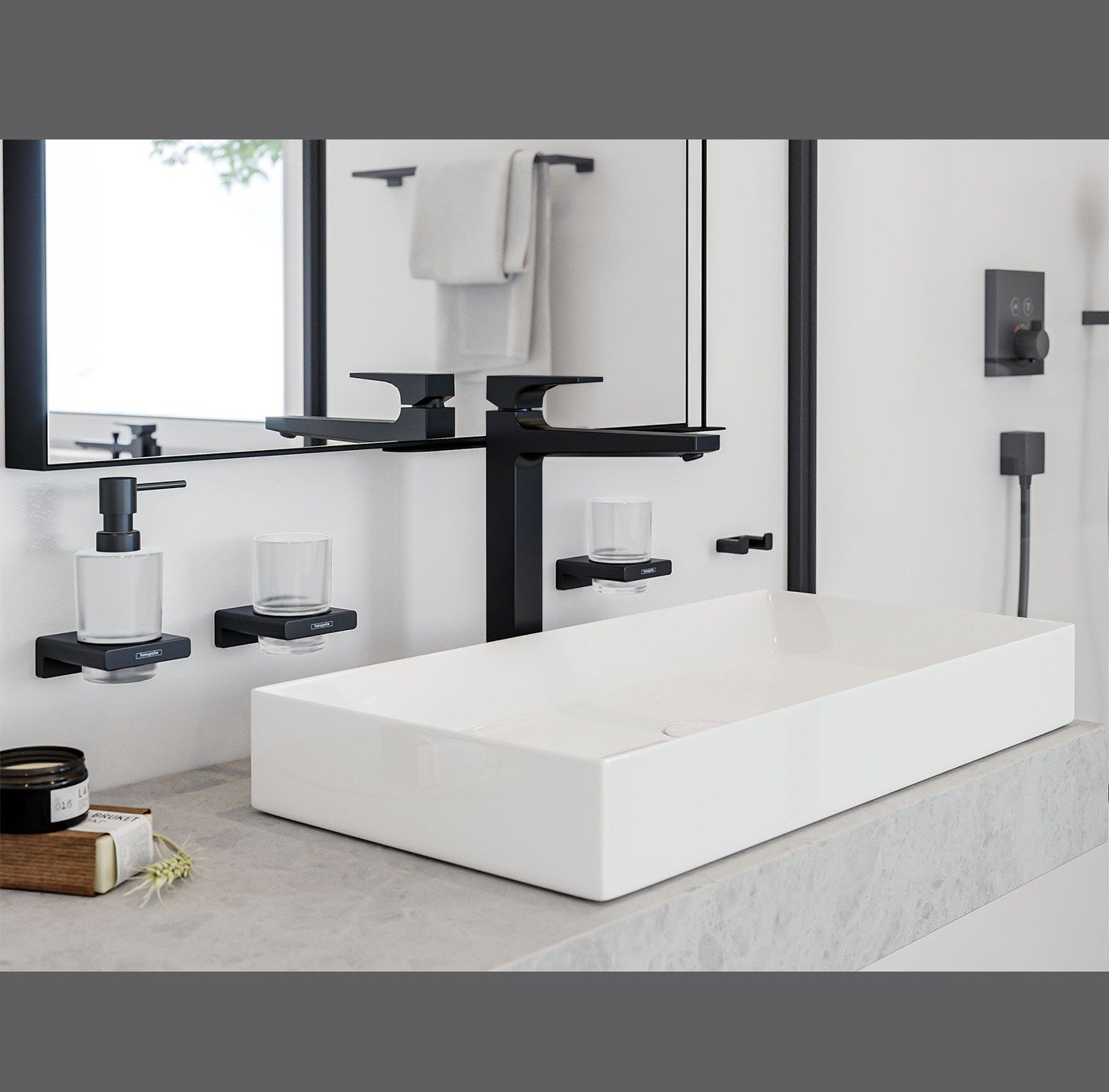 Hansgrohe AddStoris 41745670 - Дозатор для жидкого мыла 200 мл (черный ...